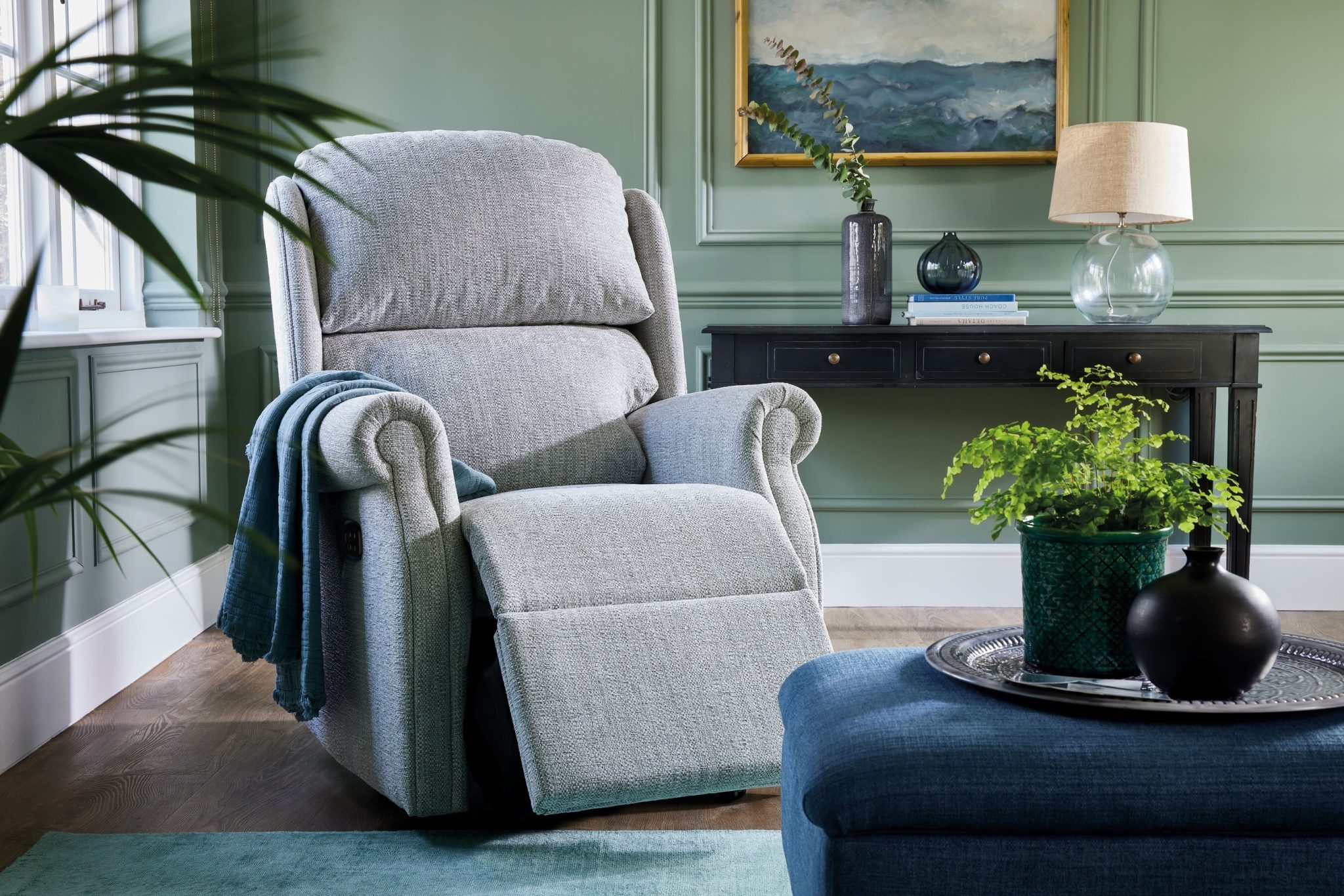 Study Reveals Health Benefits of Proper Chairs